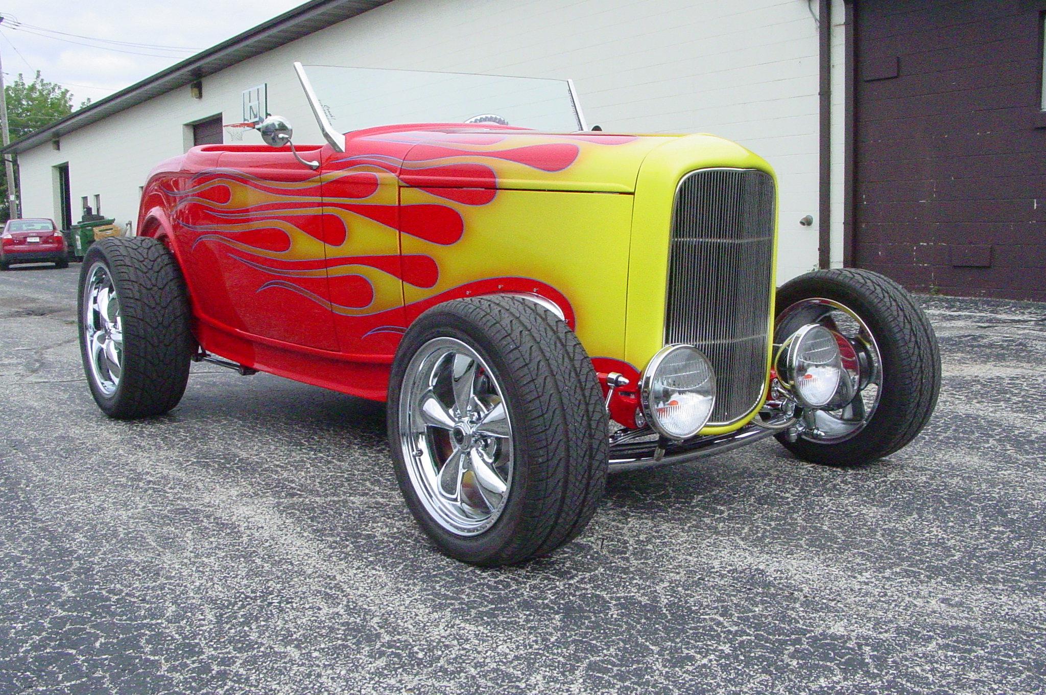1932 Ford With Flames | Midnight Hot Rods