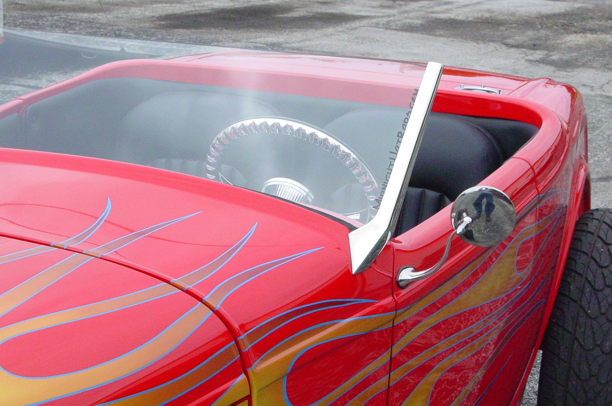 1932 Ford With Flames | Midnight Hot Rods